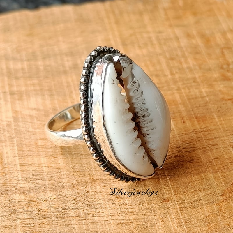 Cowrie Shell Ring - Etsy