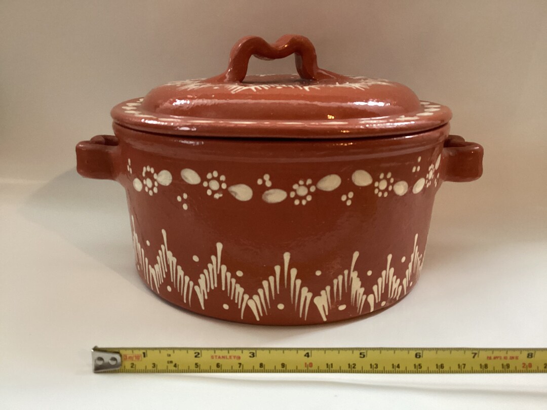 Traditional Terracotta Pottery, Cooking Pot, Ceramic Baking Dish, Hand ...