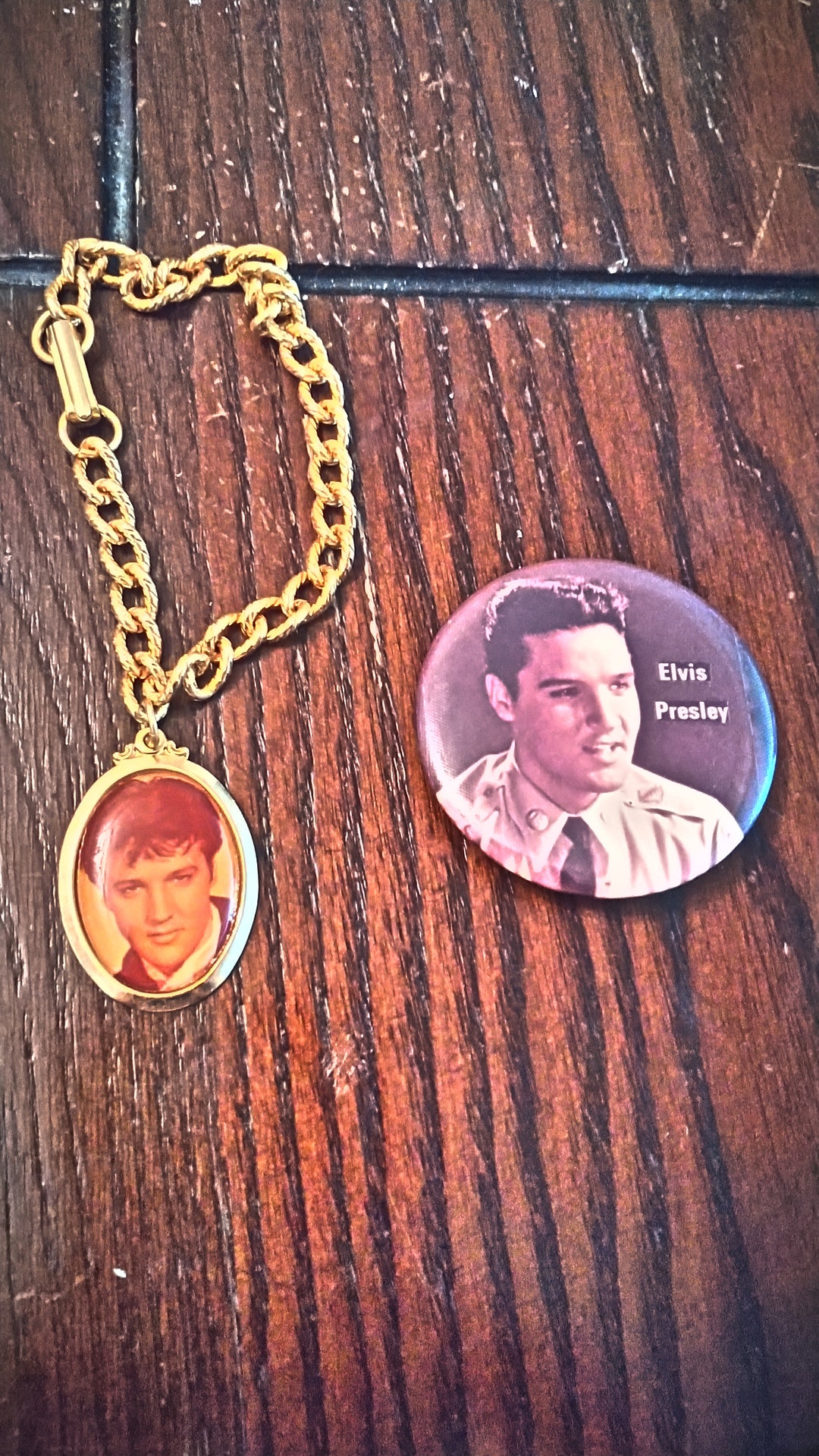 Elvis Presley Small Charm Bracelet and Button Vintage Pin BE 77 ...