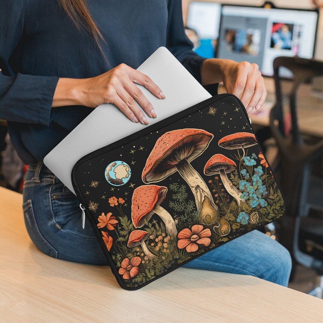 Mushroom Trippy Laptop Tablet Case for Ipad, Celestial Laptop Sleeve ...