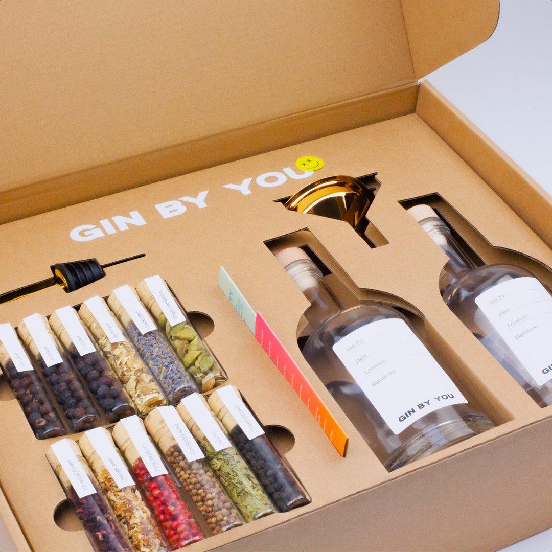 Premium Gin Gift Set – Gin & Tonic Cocktail Gift Box – 12 Botanical ...