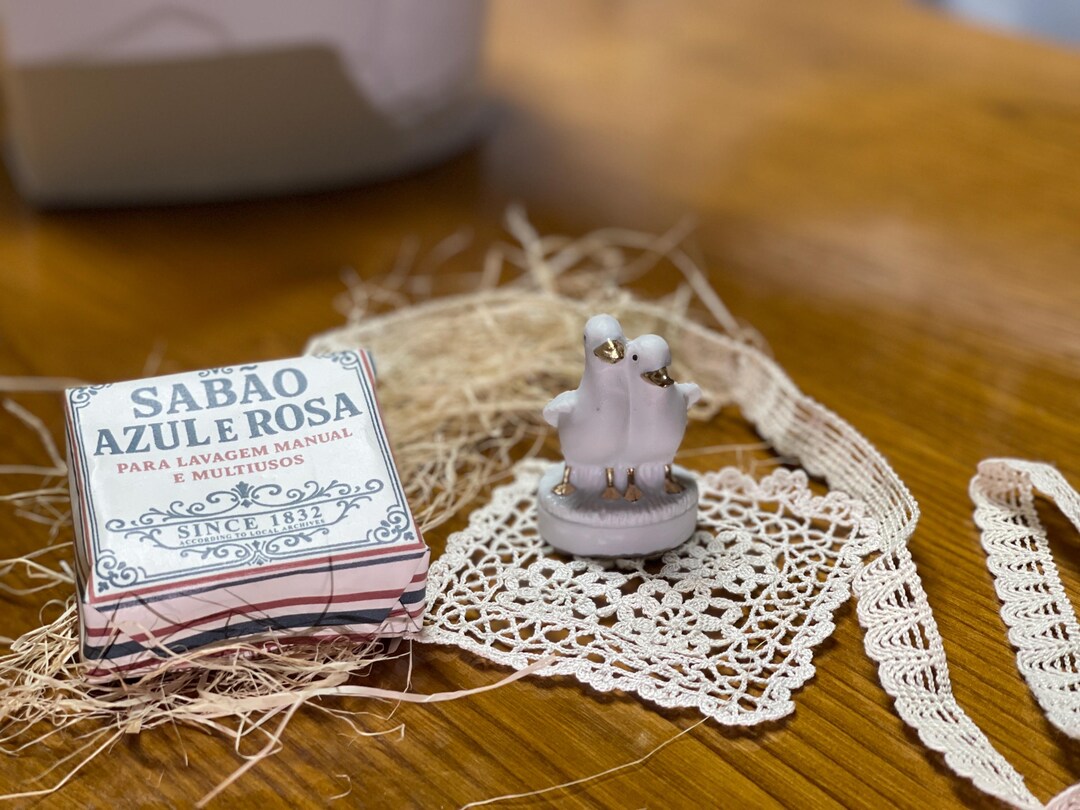 Portuguese Gift Set – Sabão Azul E Rosa Soap, Love Birds, Vintage Lace ...