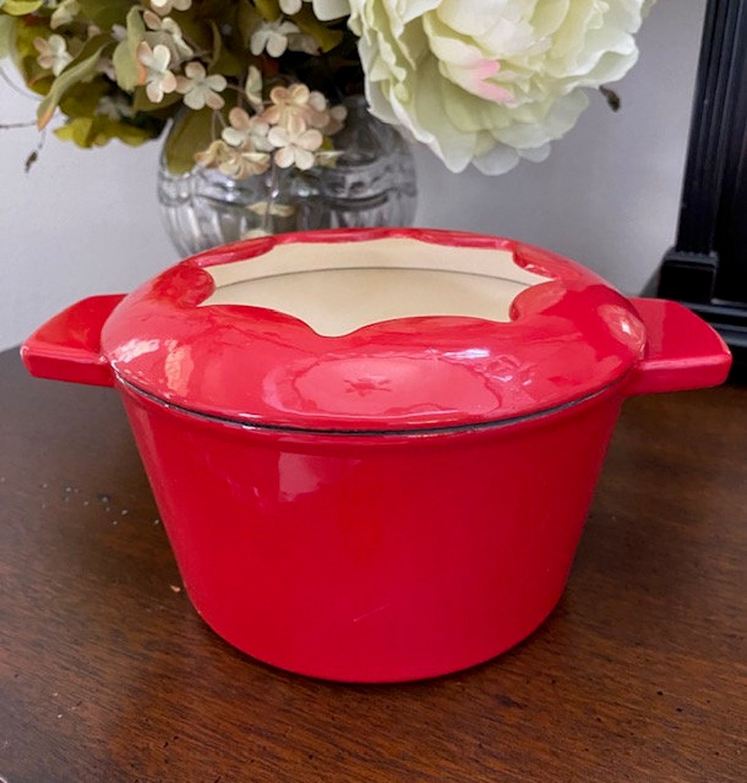 Vintage Red Enameled Cast Iron Fondue Pot 4.5" Tall Heavy Weight 4.3 ...