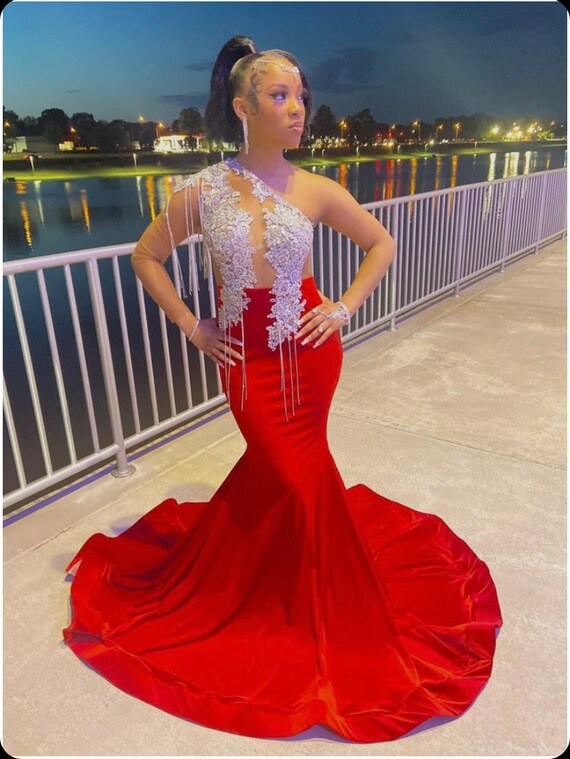 Fitted Red Evening Gowns