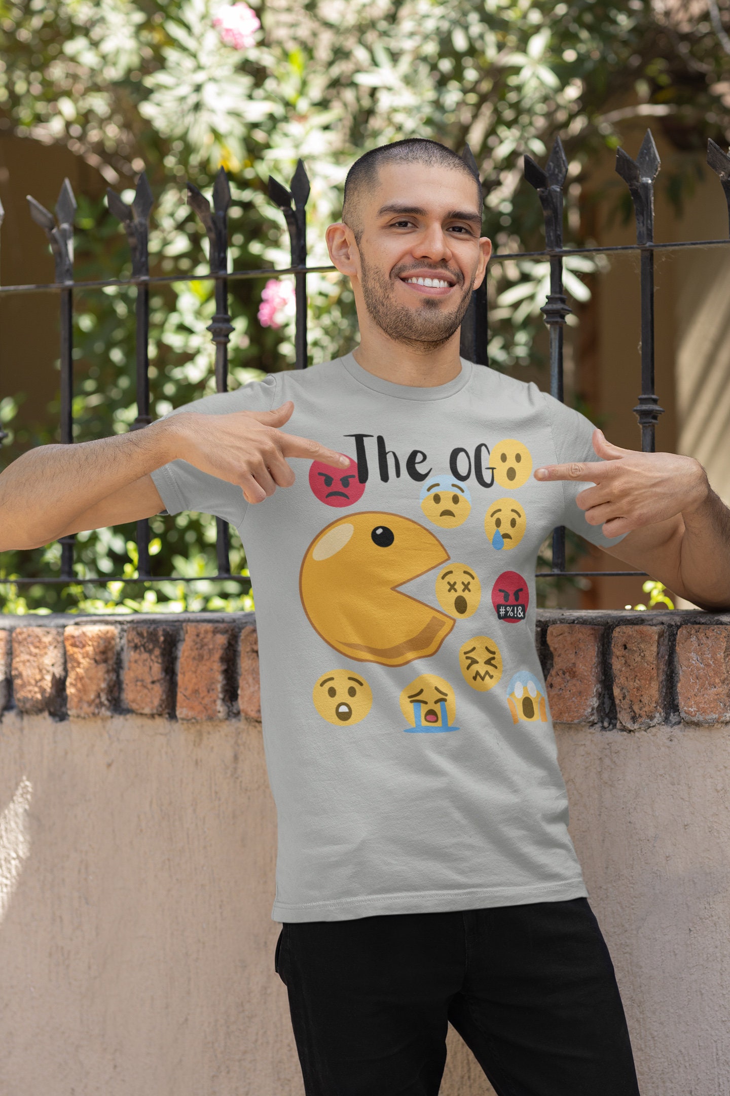 Pac-man Shirt, Emoji Shirt, Pacman Shirt, Pac Man Shirt - Etsy