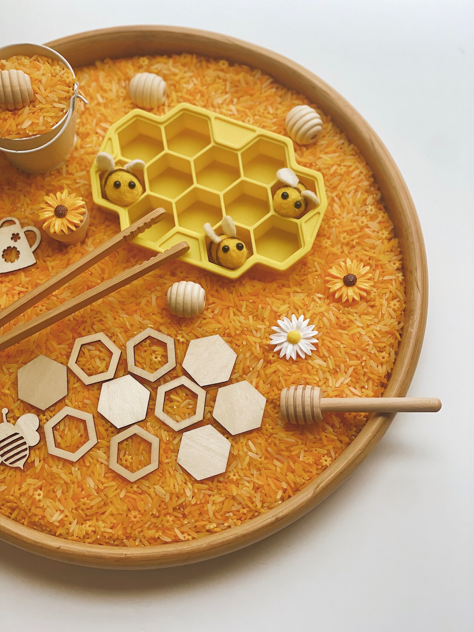 4 Cups Bees Sensory Play Kit Yellow Colored Rice Mix Honey Scent - Etsy