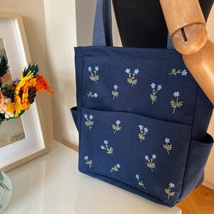 Cute Small Daisies Blue Tote Bag, Dark Blue Shoulder Bag, Aesthetic Bag ...