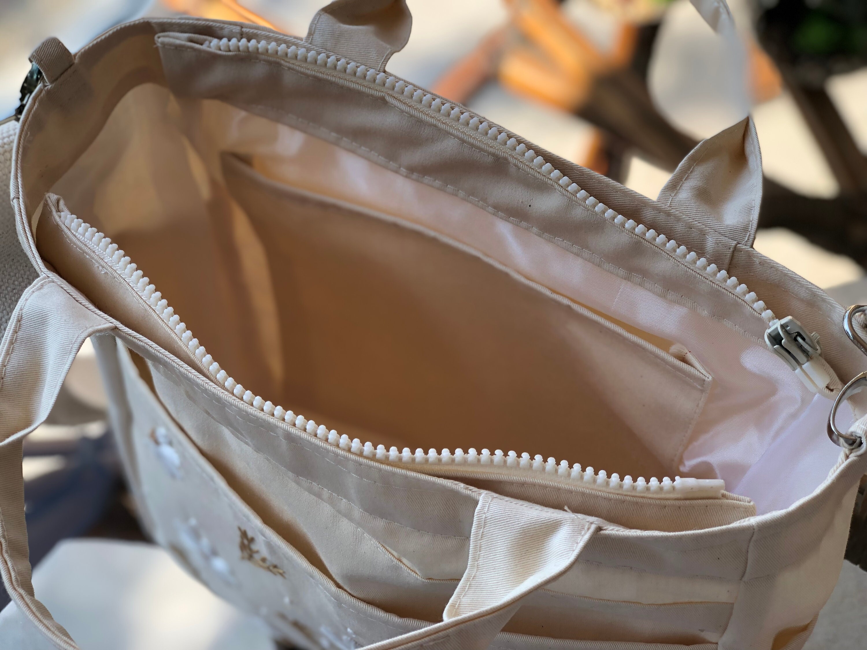 Daisy Embroidered Tote Bag, Cute Small White Daisies, White Flower ...