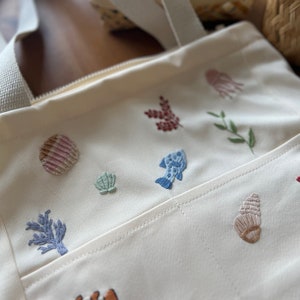 Sea Life Tote Bag, Hand Emboridered Tote Bag, Aquatic Life, Ocean Lover ...
