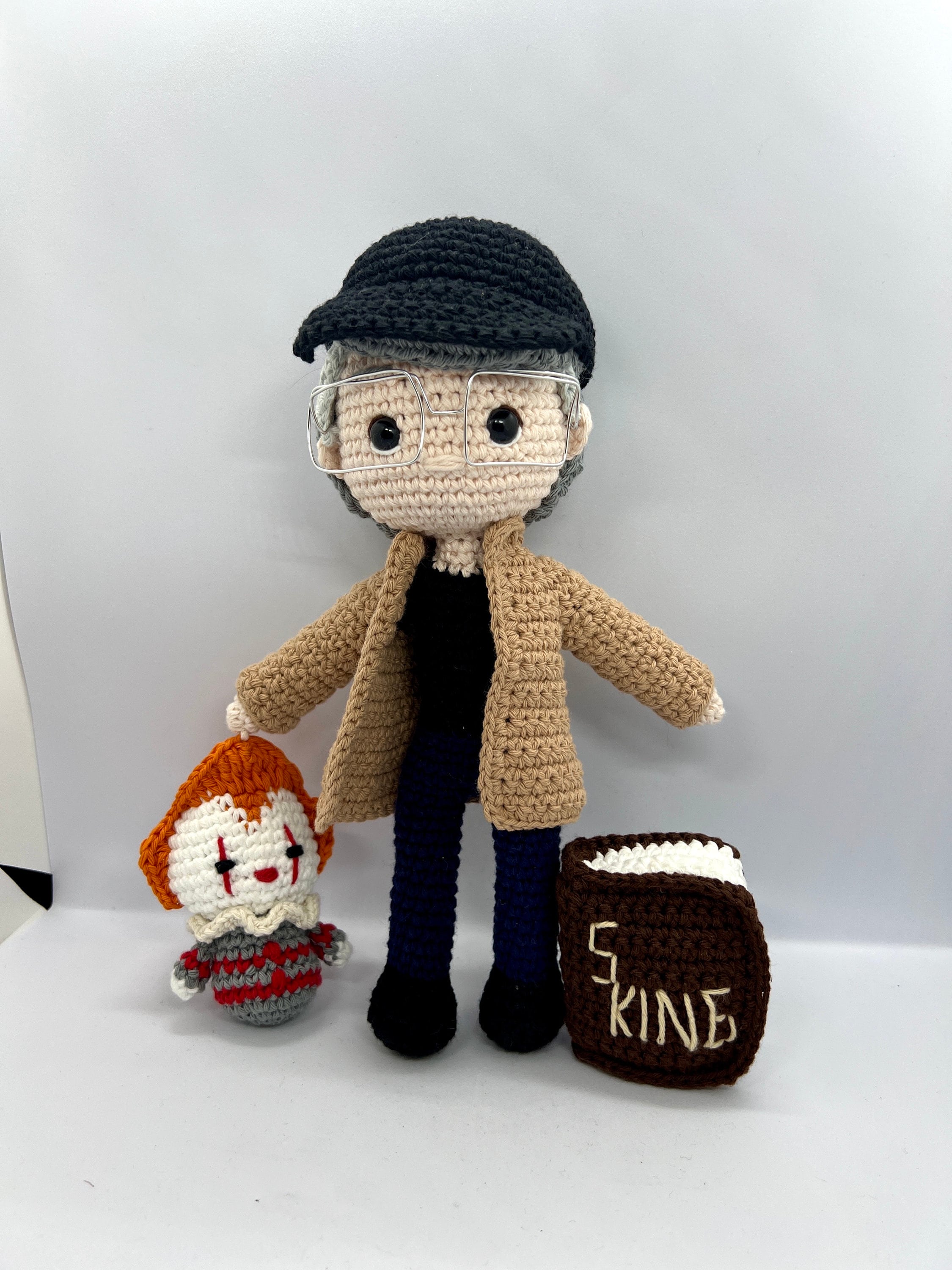 Stephen King Amigurum, Handcrafted Author Doll, Literary Home Decor, Perfect Gift for Book ...