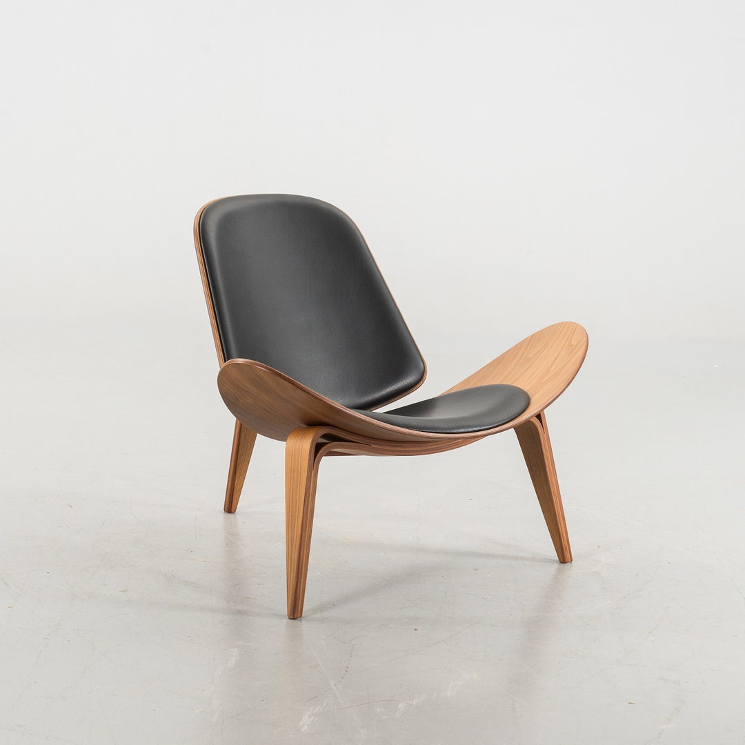 Vintage Hans J. Wegner Shell Chair CH07 Rare Walnut & Leather Lounge ...