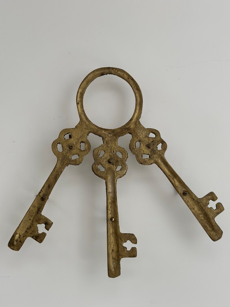 Antique Brass Key Hook, Vintage Brass Keys, Brass Key Holder Wall ...
