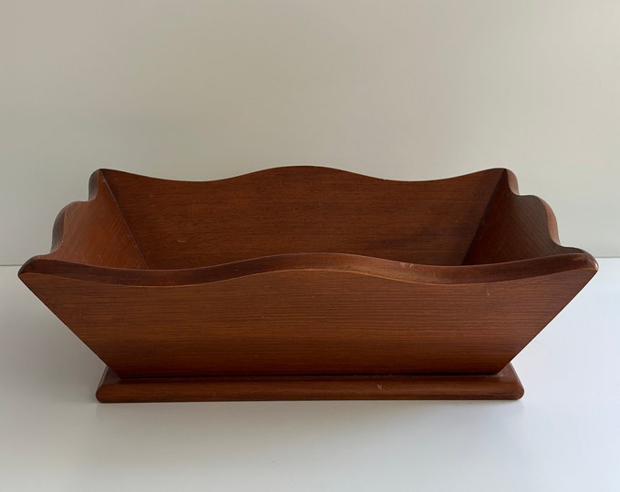 Vintage Wavy/scalloped Wood Box, Wood Caddy - Etsy