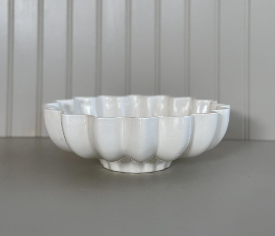 Vintage White Red Wing Pottery Bowl, Antique Red Wing 1620 Fluted Bowl ...