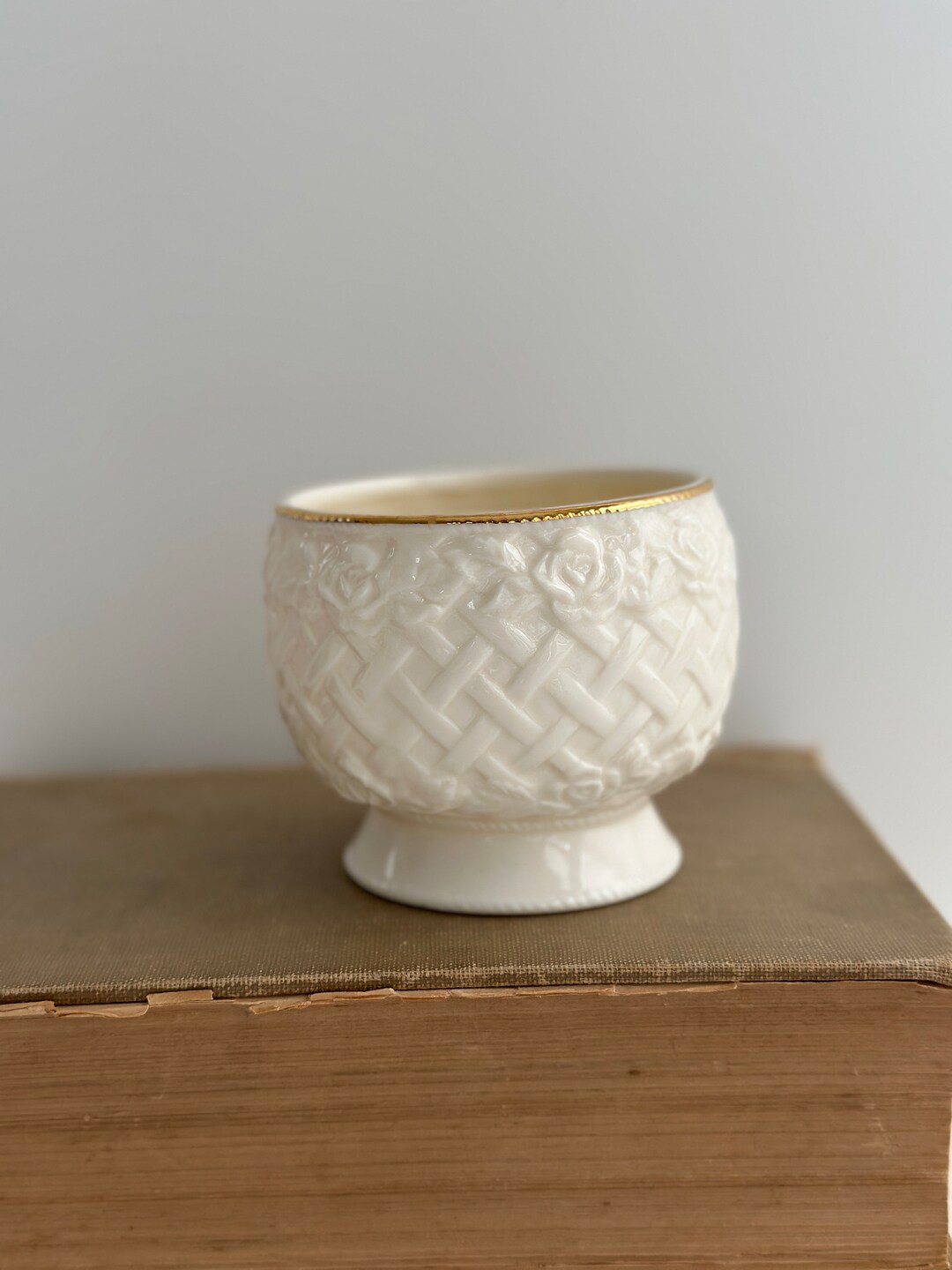 Vintage Cream Planter/dish W/ Roses & Detail - Etsy