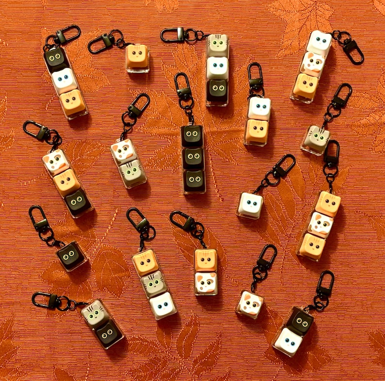 Kitty Cat Clicky Keychains - Etsy