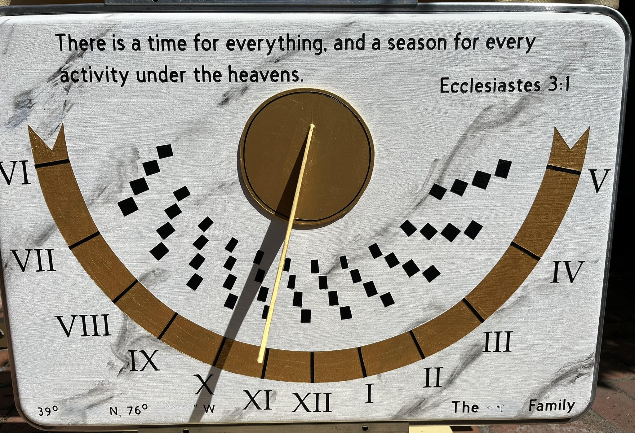 Custom Vertical Sundial, With Faux Marble Dial, Lightweight Aluminum ...