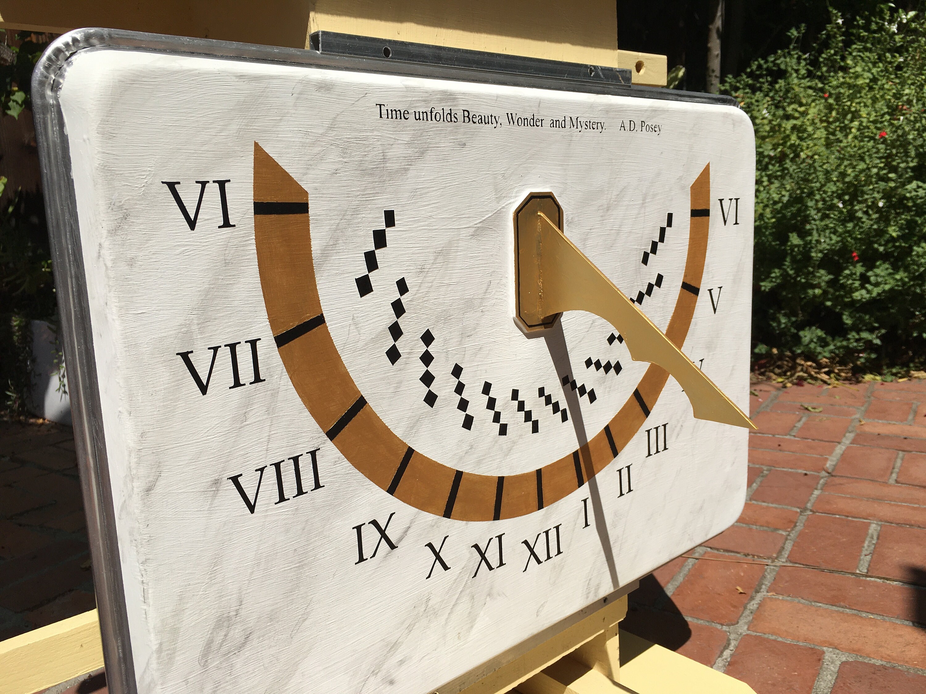 Vertical Sundial, With Faux Marble Dial, Lightweight Aluminum, Gold ...