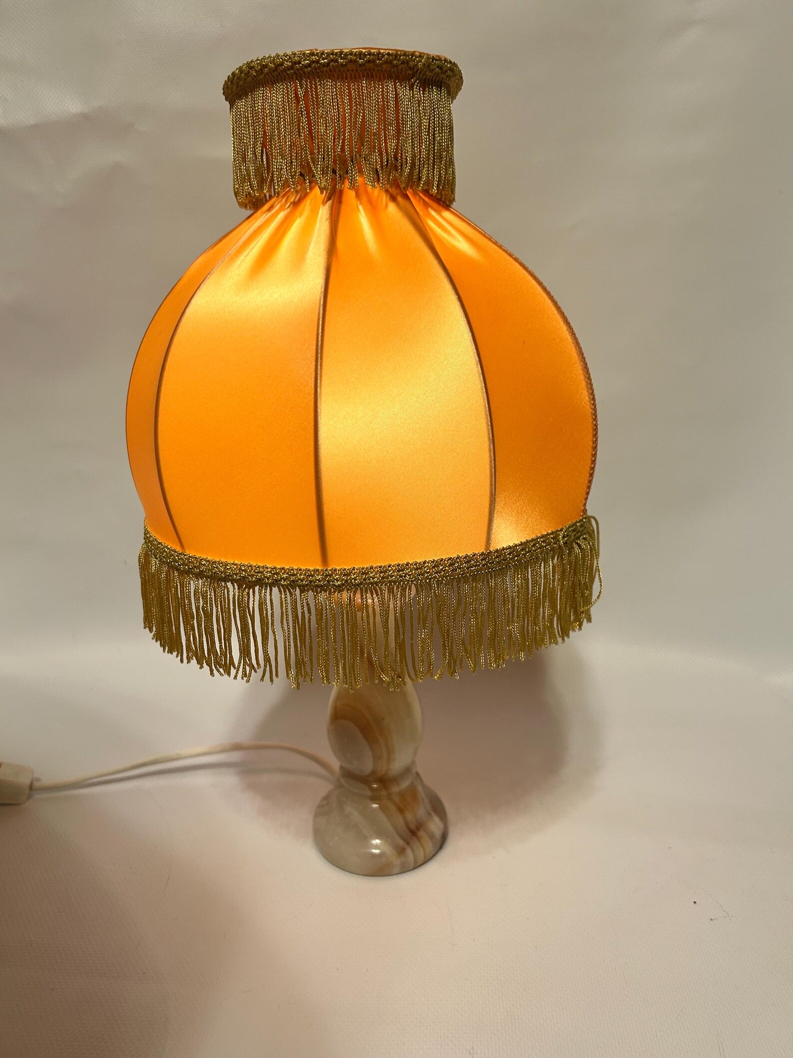 Alabaster Marble Boudoir Lamp: 1960s MCM Peach Fringe Shade - Etsy Canada