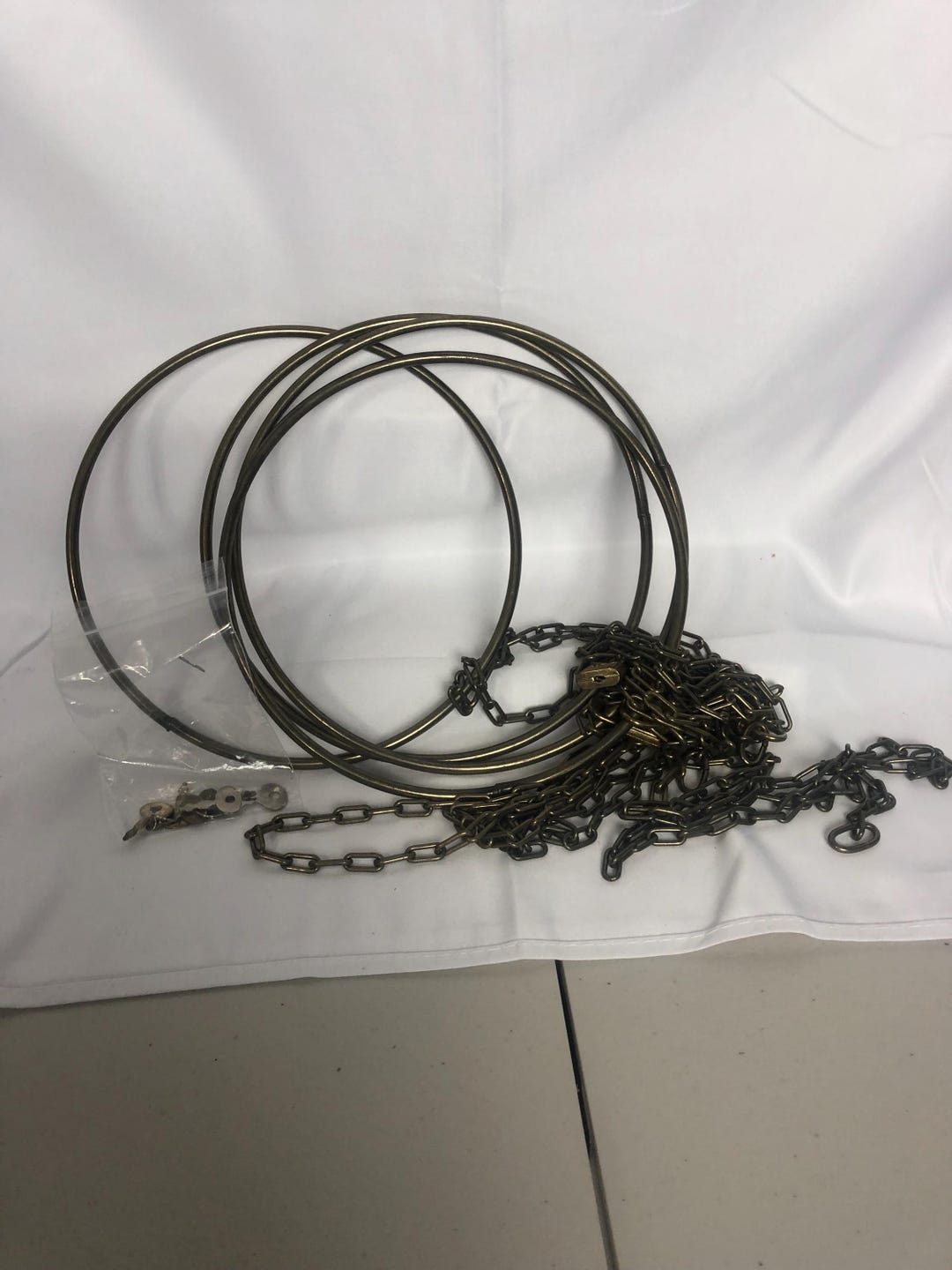 Security Rings and Chains With Locks and Keys Store Display Fixture Set ...
