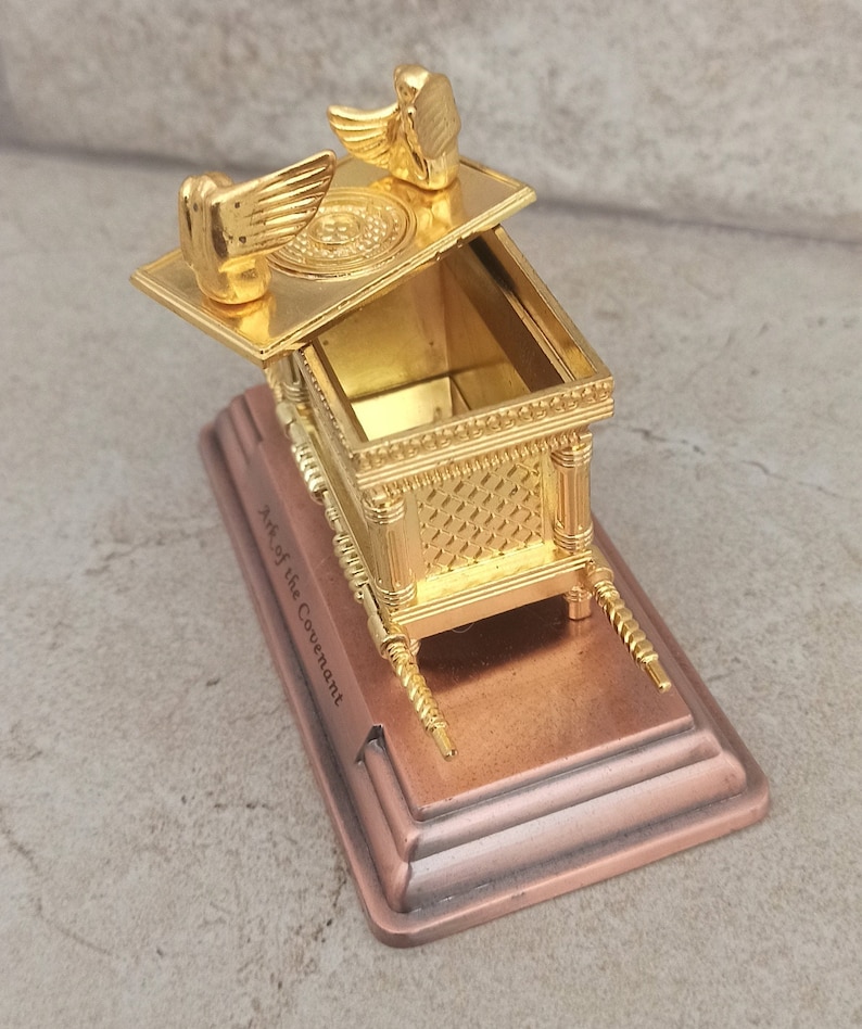Small Replica Gold Plated Jewish Ark of the Covenant on Copper Base ...