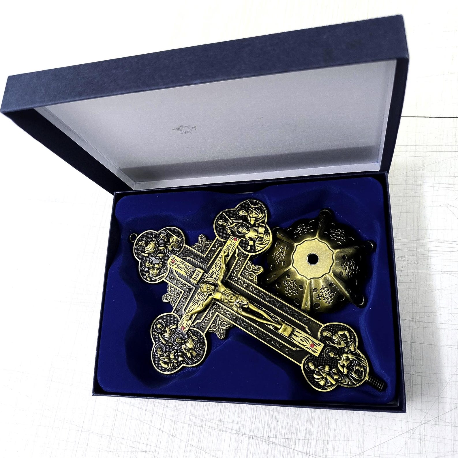 Holy Land Metal Cross With 12 Apostles Icons - Church Home Protection ...