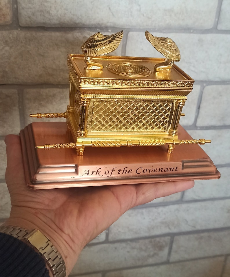 Medium Replica Golden Ark of the Covenant on Copper Base Jewish ...