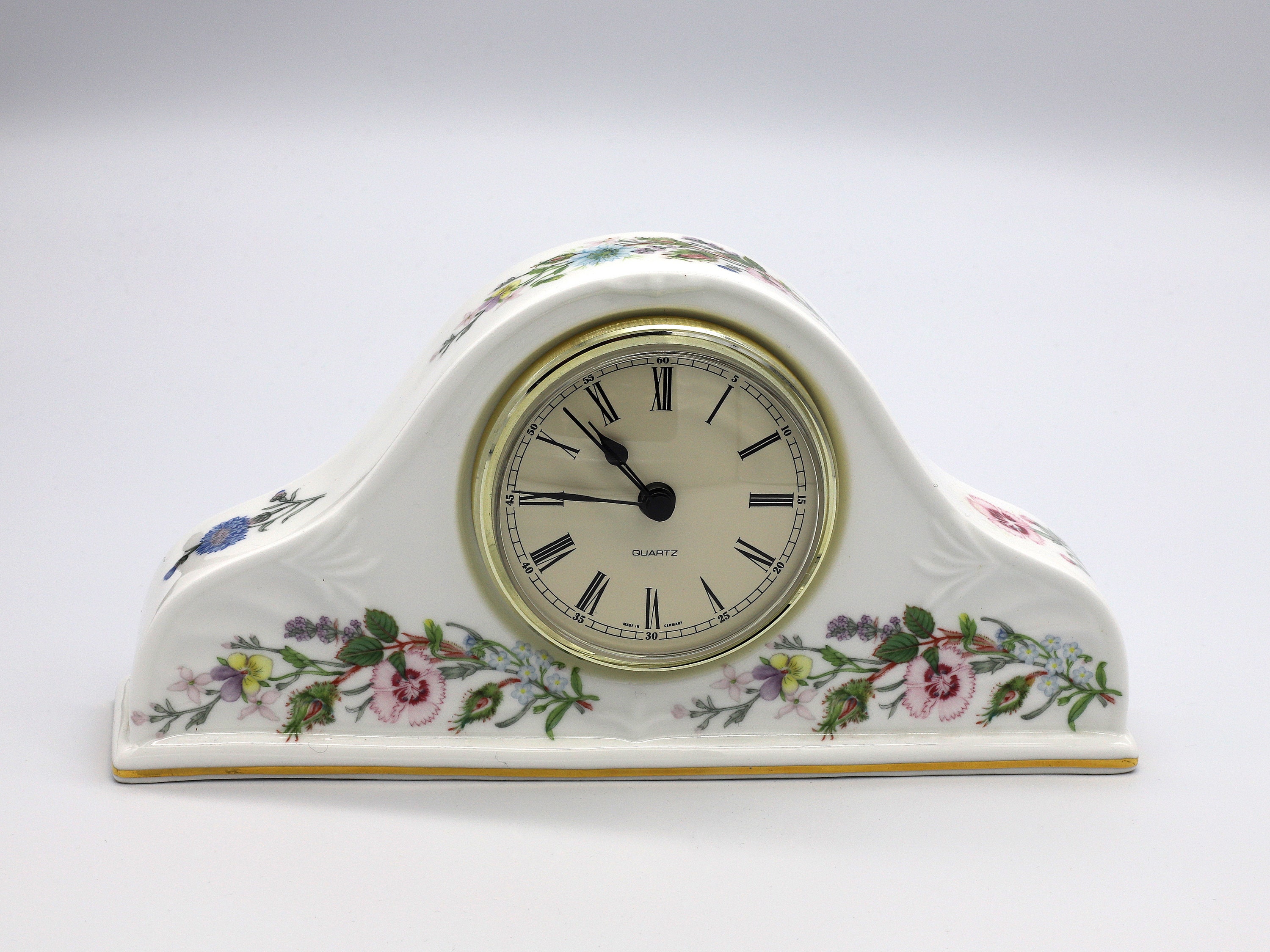 Aynsley Wild Tudor Mantle Clock - Etsy UK