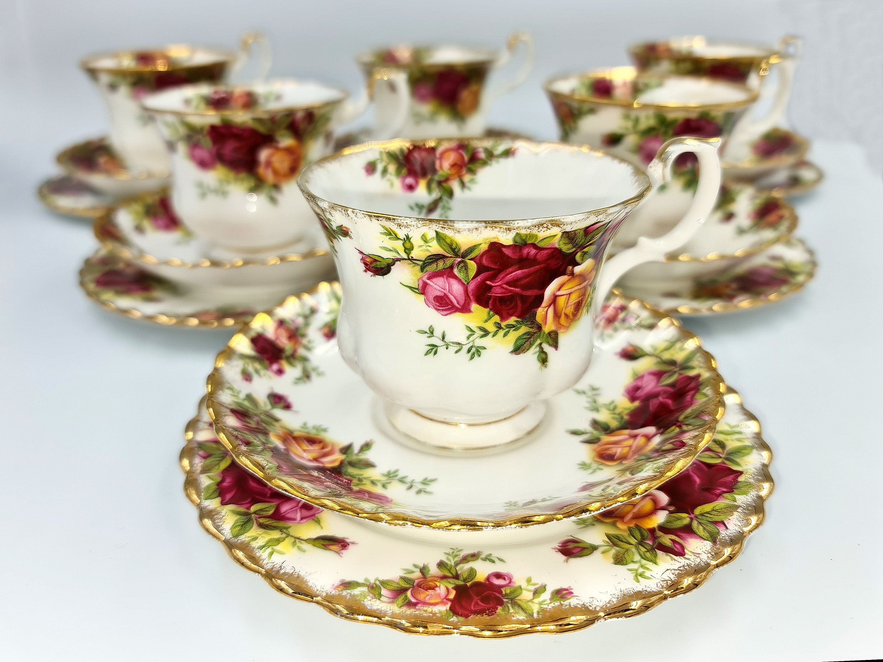Vintage Royal Albert Old Country Roses Tea Set, Service for 6, 18 ...