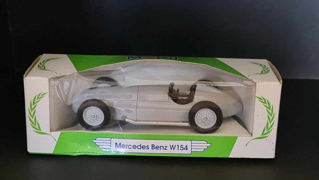 Mobil Performance Car Collection - Corgi - Mercedes Benz W154 - BOXED ...