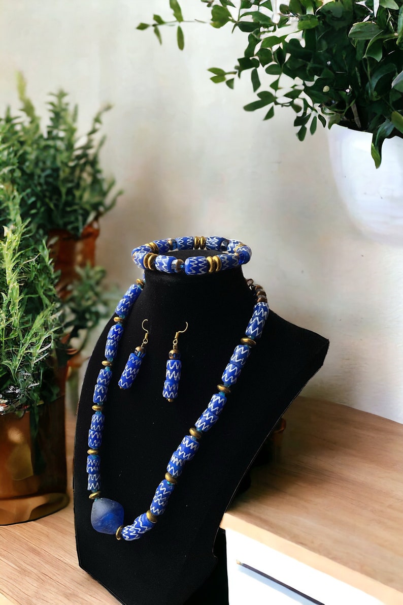 The Krobo Beaded Set - Etsy