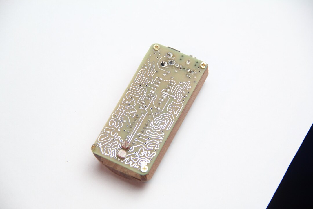 Fingertrap: Cracklebox Touch Synthesizer - Etsy