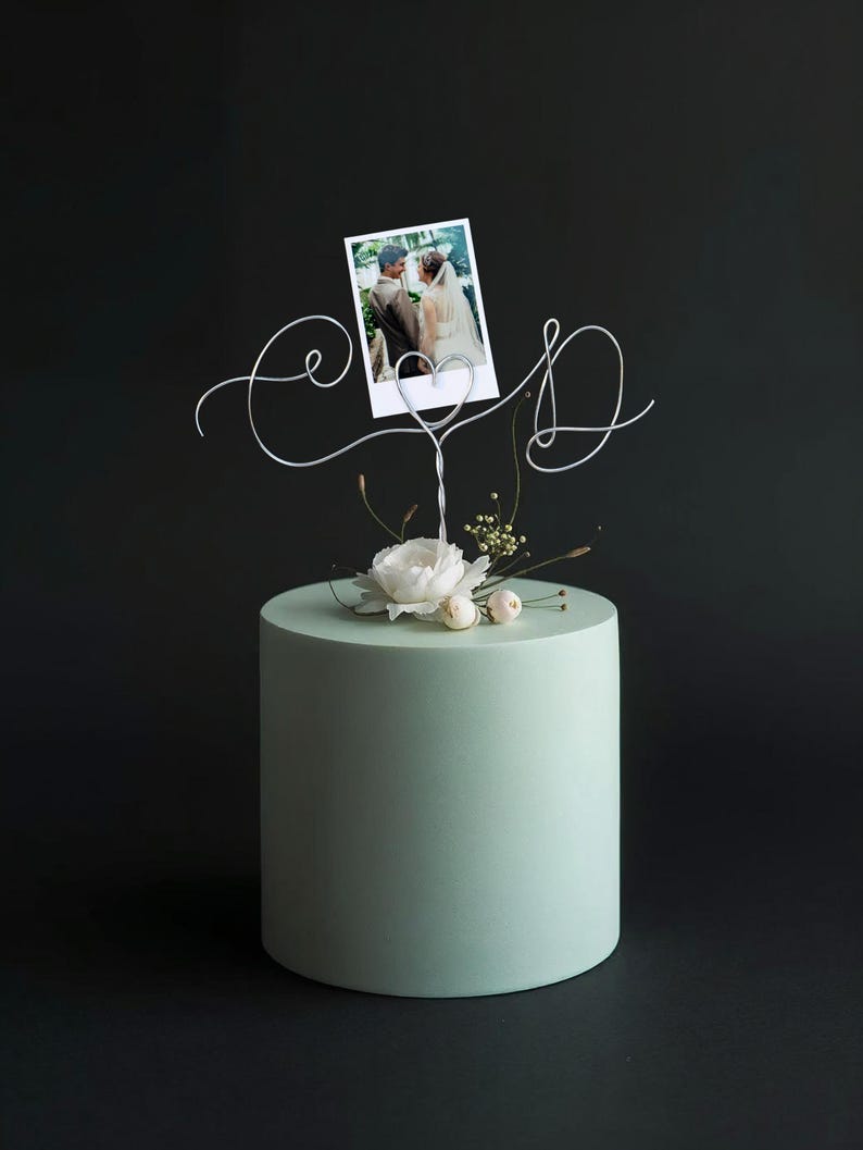 Wire Heart Cake Topper With Initials – Polaroid Photo Holder - Etsy