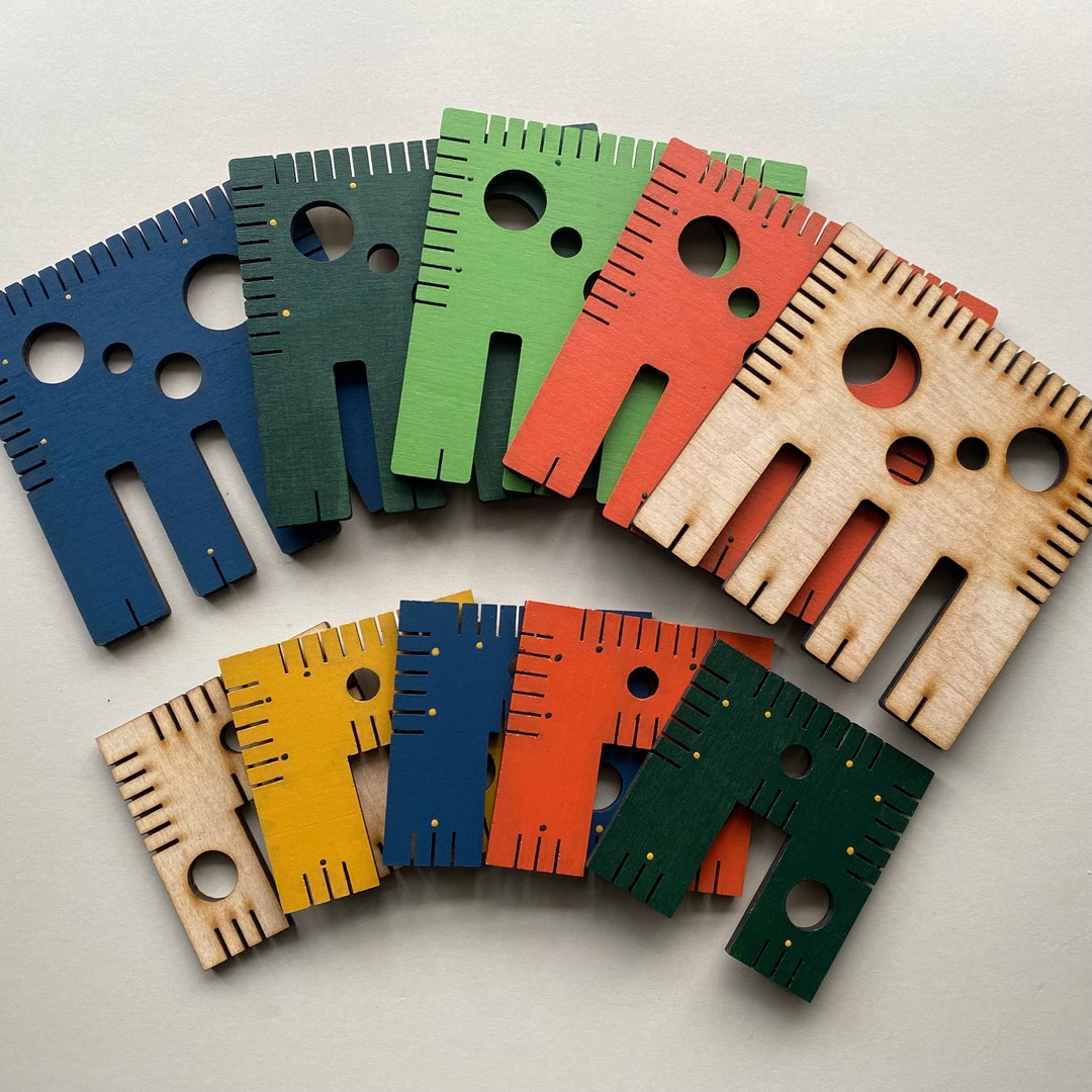 Pomweave the Yarn Lovers Multi Tool, Pom Pom Maker, Tassel Maker, Mini ...