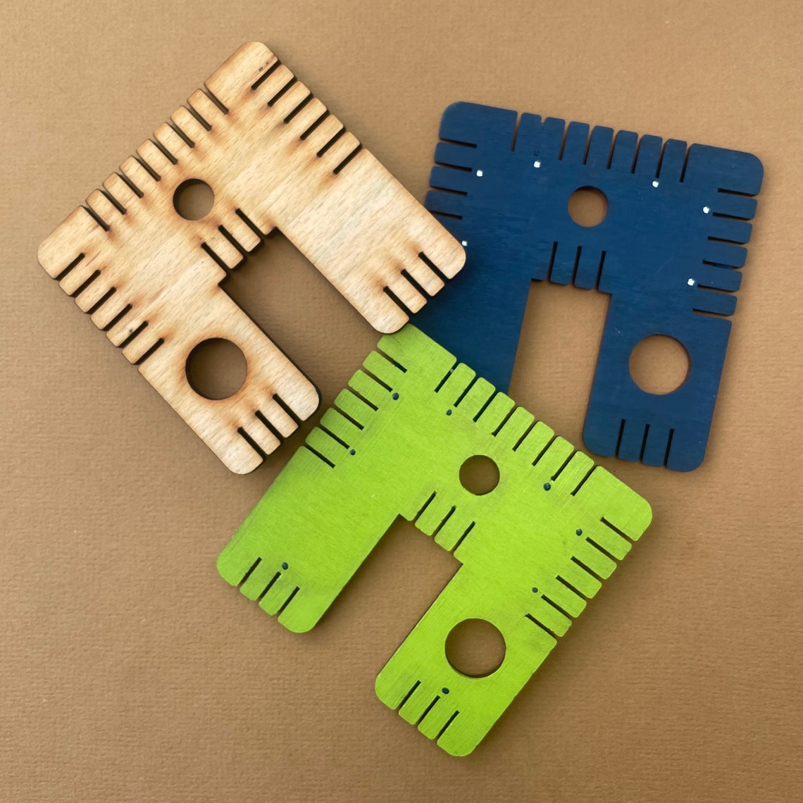 Pomweave Mini Pocket Sized Yarn Multi Tool, Pom Pom Maker, Tassel Maker ...