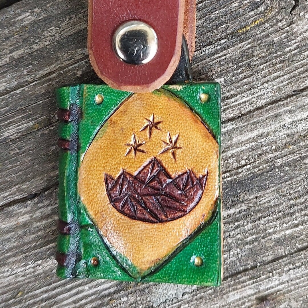 ACOTAR A Court of Thorns and Roses Leather Keychain - Etsy