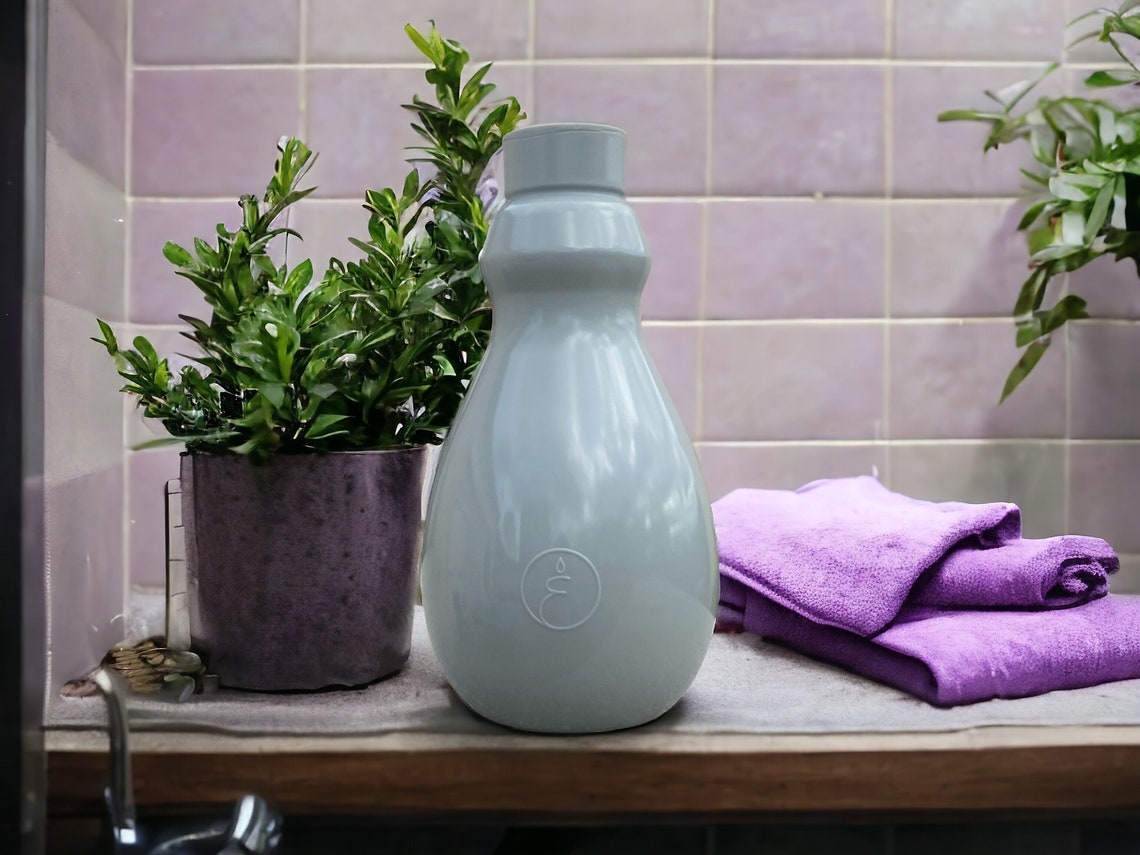 Bottle for Ablutions, Bottle Istinja, Wudu, Ergonomically Designed ...
