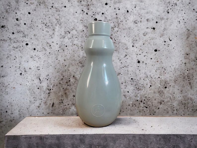 Bottle for Ablutions, Bottle Istinja, Wudu, Ergonomic Created ...