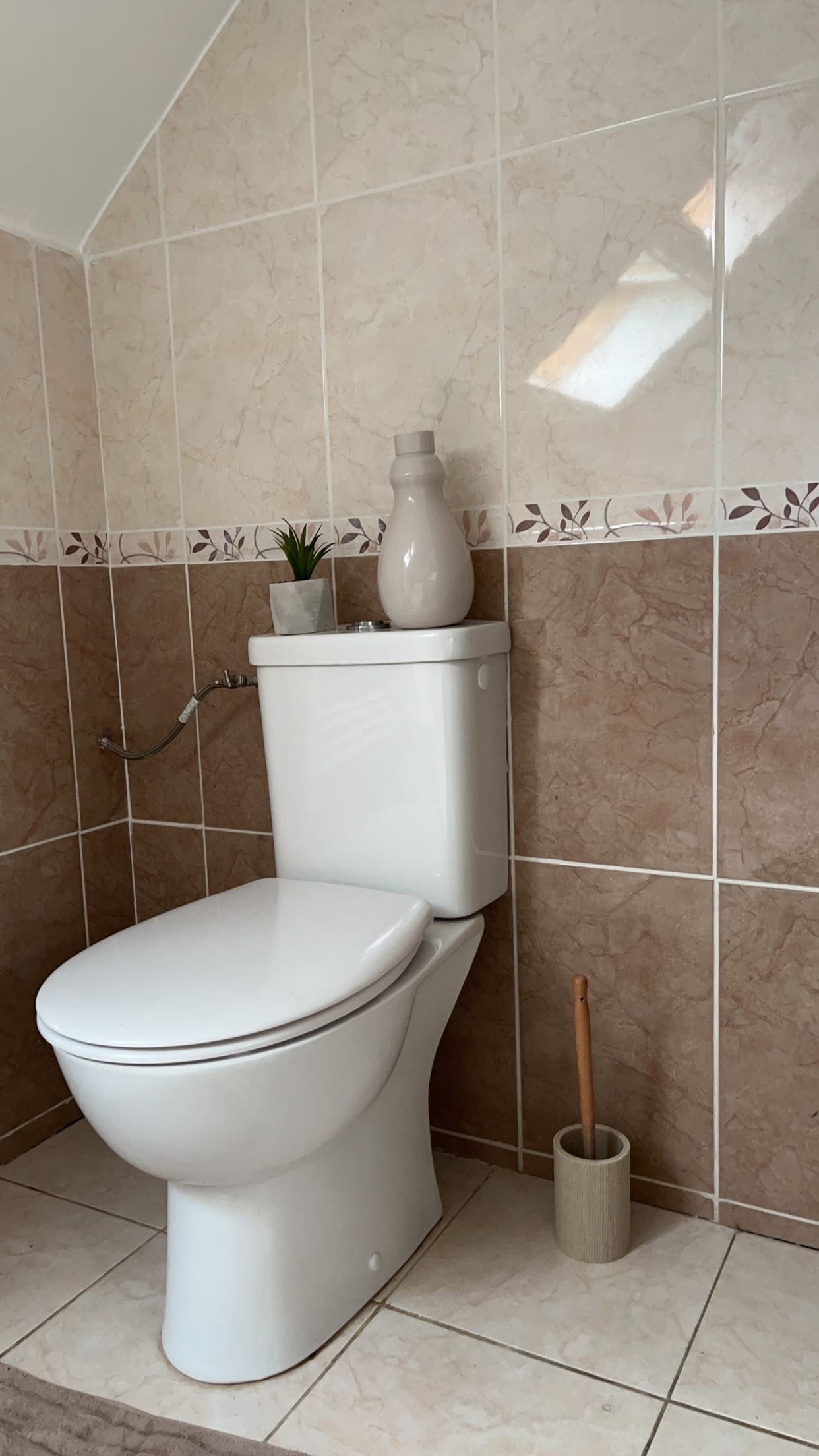 Bottle for Ablutions, Bottle Istinja, Wudu, Ergonomically Designed ...