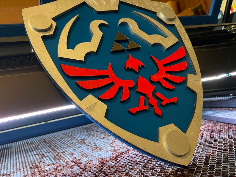 Wood 3D Hylian Shield - Etsy