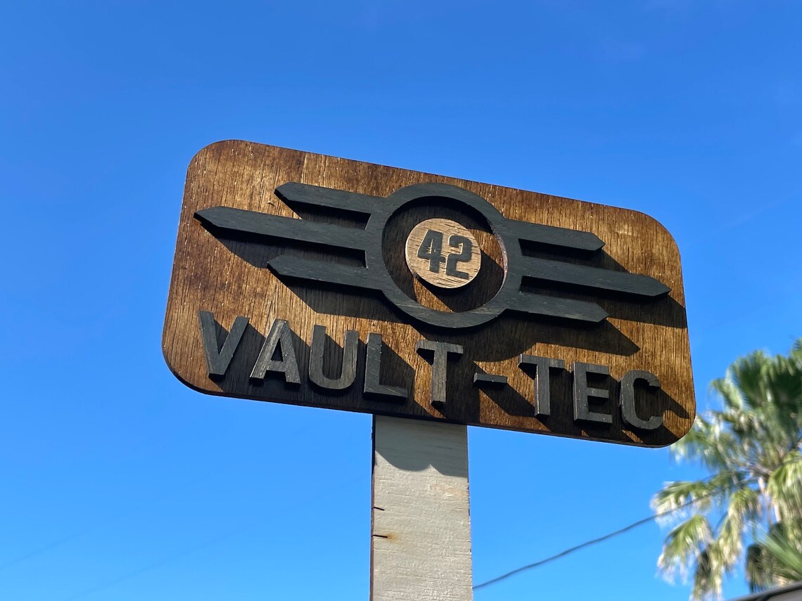 Customizable 3D Vault Tec Sign. Text Numbers - Etsy