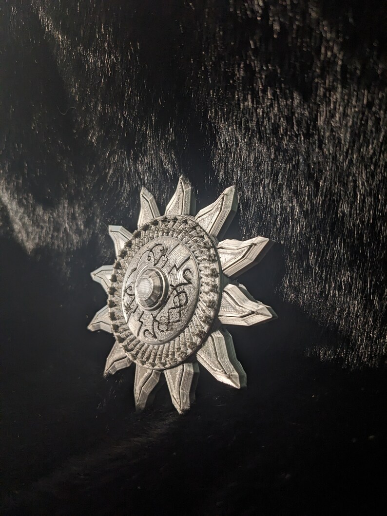 Holy Symbol of Ravenkind - Etsy