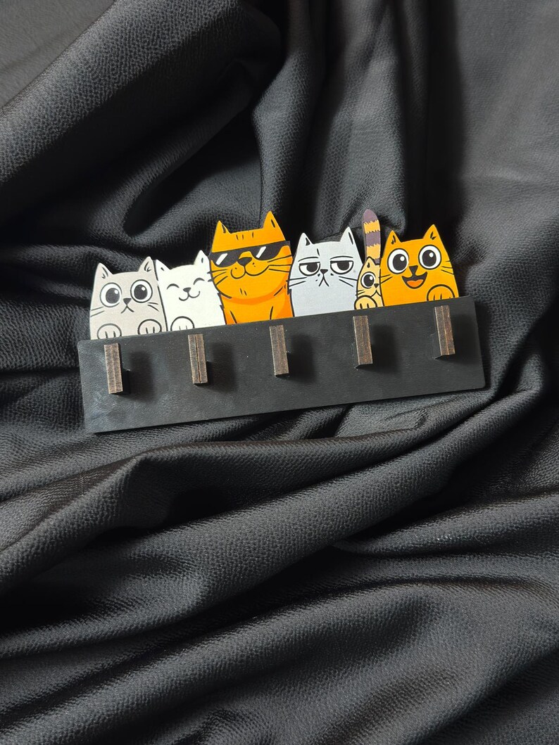 Cute Cat Key Holder – 5 Hook Wooden Wall Organizer – Adhesive Backed No ...
