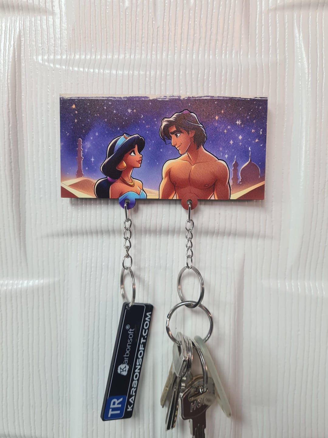 Handmade Wooden Aladdin & Jasmine Themed Romantic Keychain - Etsy