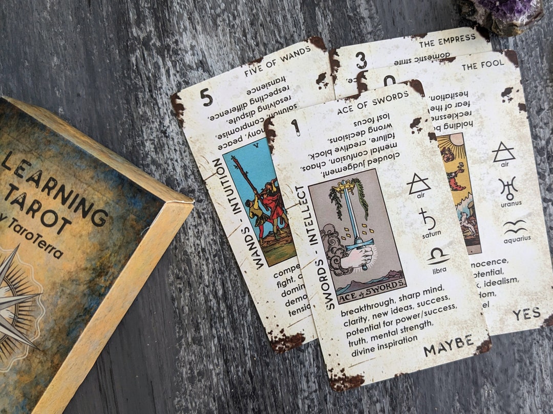 Tarot Deck With Keywords Meanings on Cards. Easy to Learn First Tarot ...