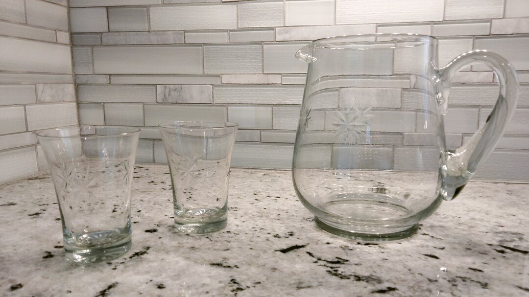 Vintage Starburst Clear Glass Pitcher With Handle 80 Oz With Two 7 Oz ...