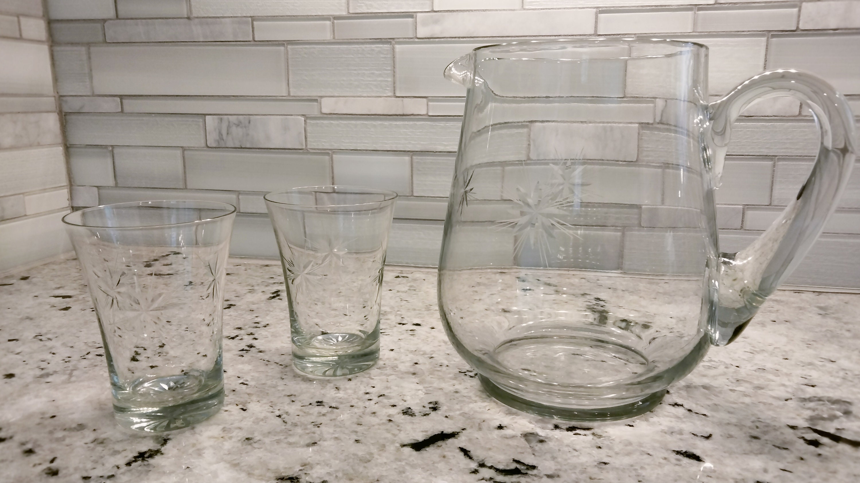 Vintage Starburst Clear Glass Pitcher With Handle 80 Oz With Two 7 Oz ...