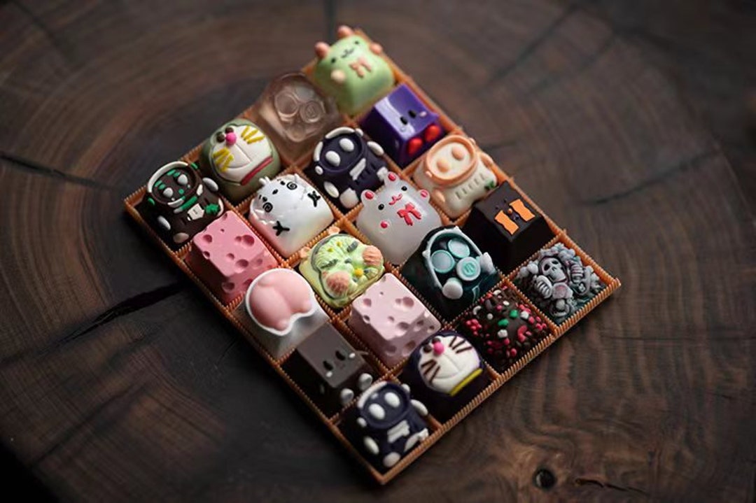 Artisan Keycap Mystery Box Custom Resin Keycap Blind Box Cute Keyboard ...