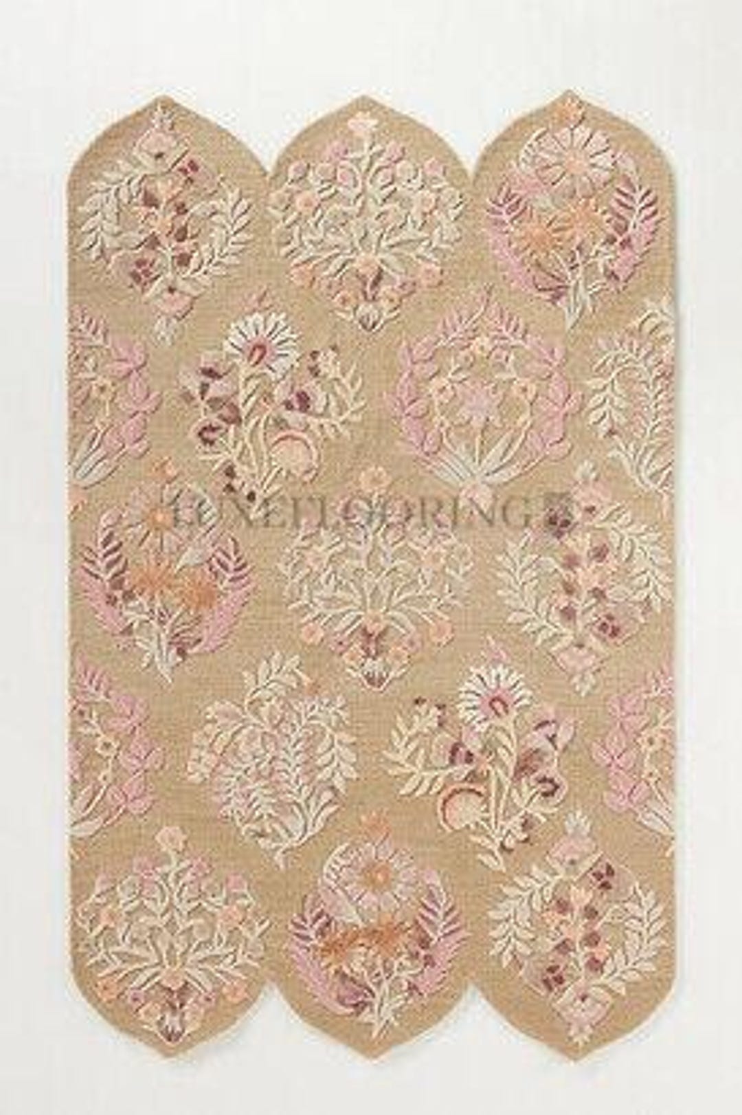 Hand-tufted Floral Wool Rug, Beige and Pink, Scalloped Edges, Bohemian ...