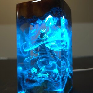 Custom Game Lamp, Game Figure, Hunter Figure, Epoxy Resin Lamp, Lamp ...